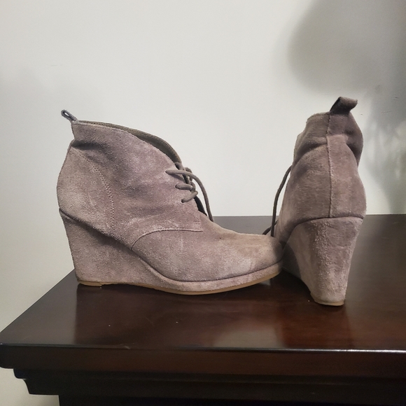 Dolce Vita | Shoes | Dolce Vita Tan Wedge Bootie Size 6 | Poshmark
